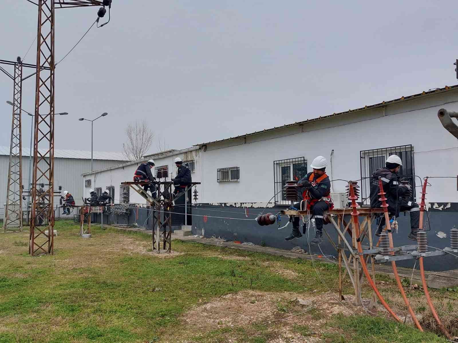 Bursa'da enerjinin kahramanlarına komando eğitimi - Olay Gazetesi Bursa