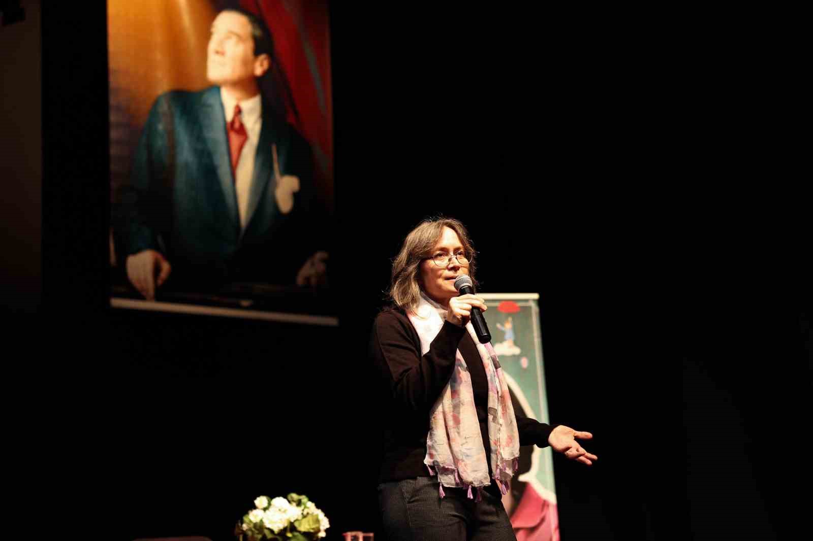 Yazar Niran Elçi çocuklara hikaye anlattı - Olay Gazetesi Bursa