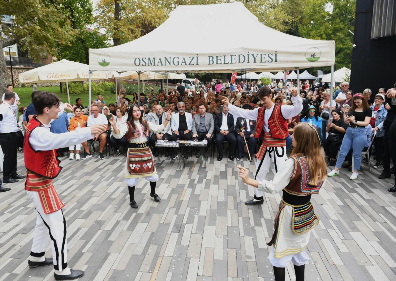 Bursa'daki bu şenlikte 7’den 70’e herkes çok mutlu - Olay Gazetesi Bursa